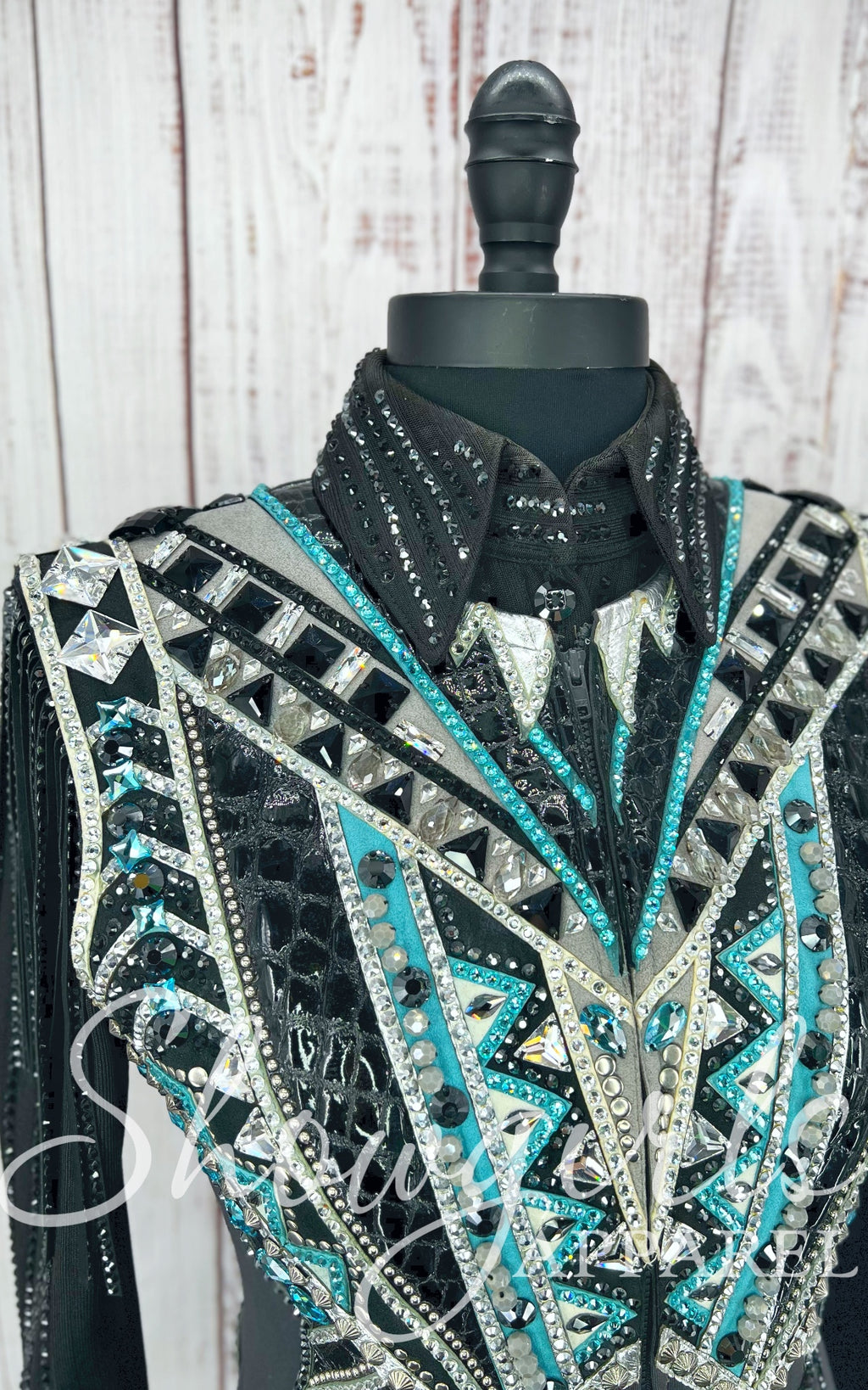 LINDSEY JAMES – Showgirls Apparel