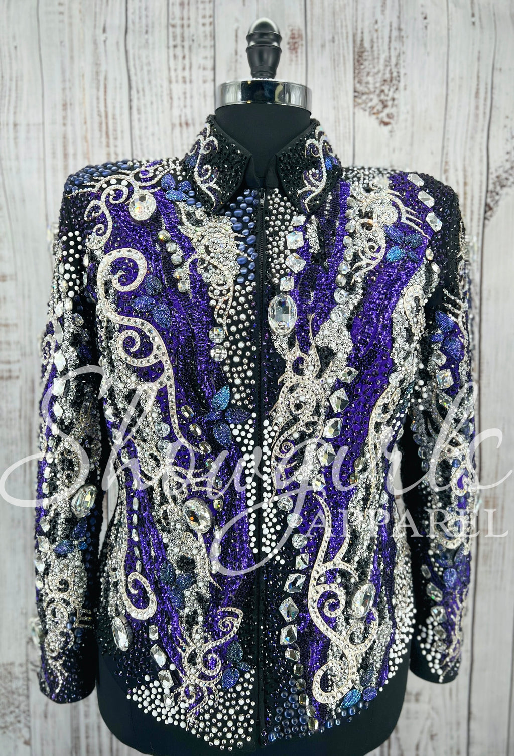 LINDSEY JAMES | High-End Equestrian Show Clothing And Blankets ...